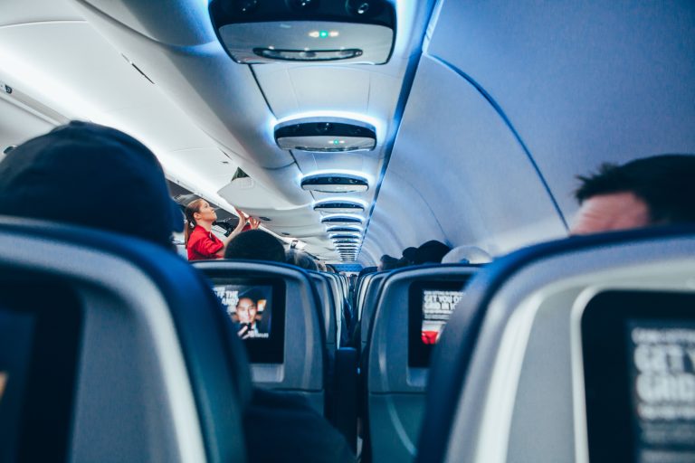 A Guide to Delta Cabin Classes - Travelling on Points